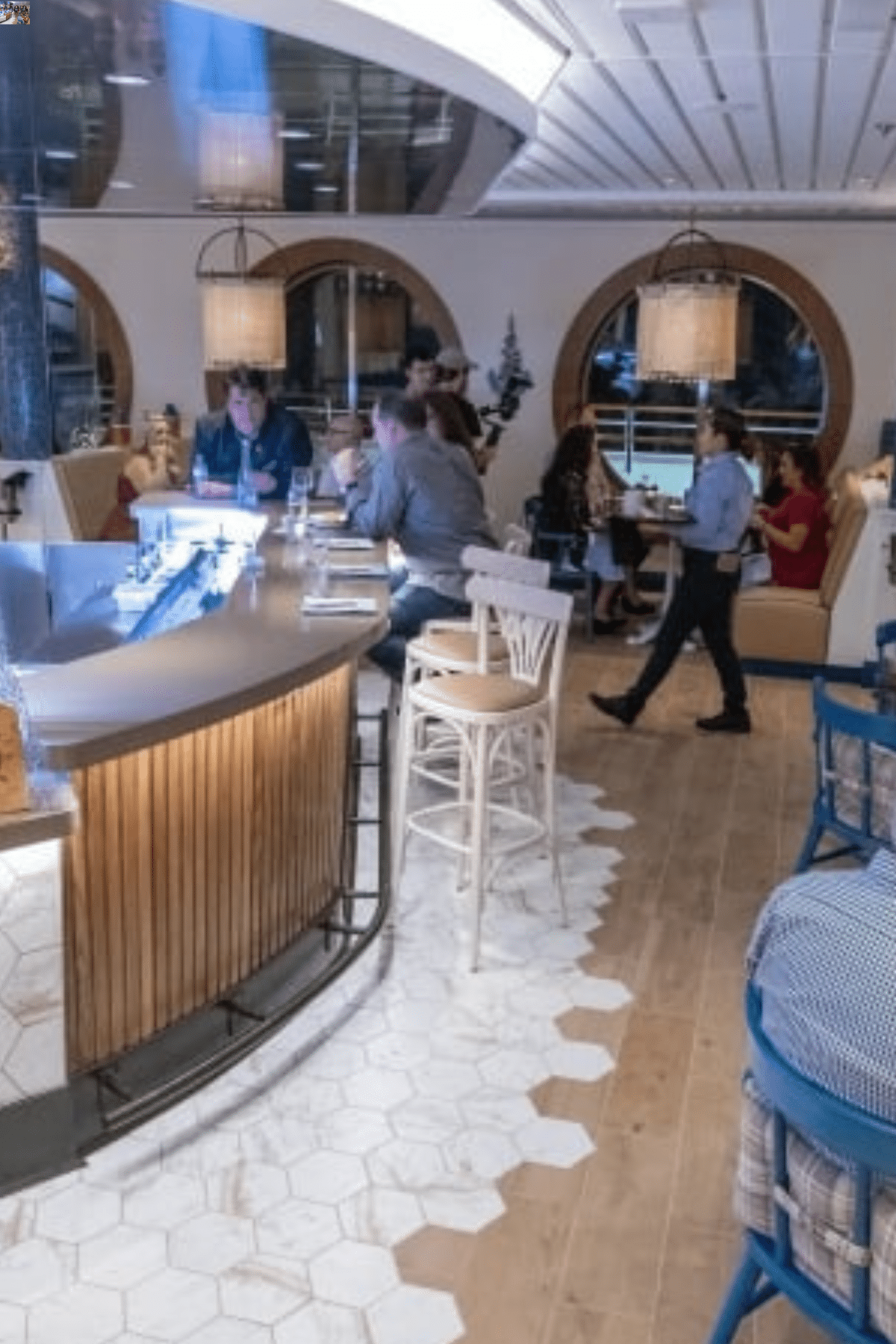 Hooked Seafood on Royal Caribbean: A Complete Dining Experience ...